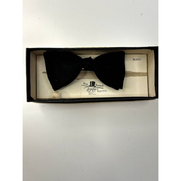 Beau Brummel | Accessories | Vintage Beau Brummel Snap On Black Bow Tie ...
